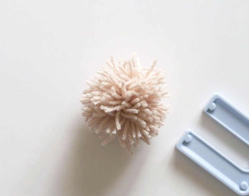 Faire un pompon - Lili Comme Tout